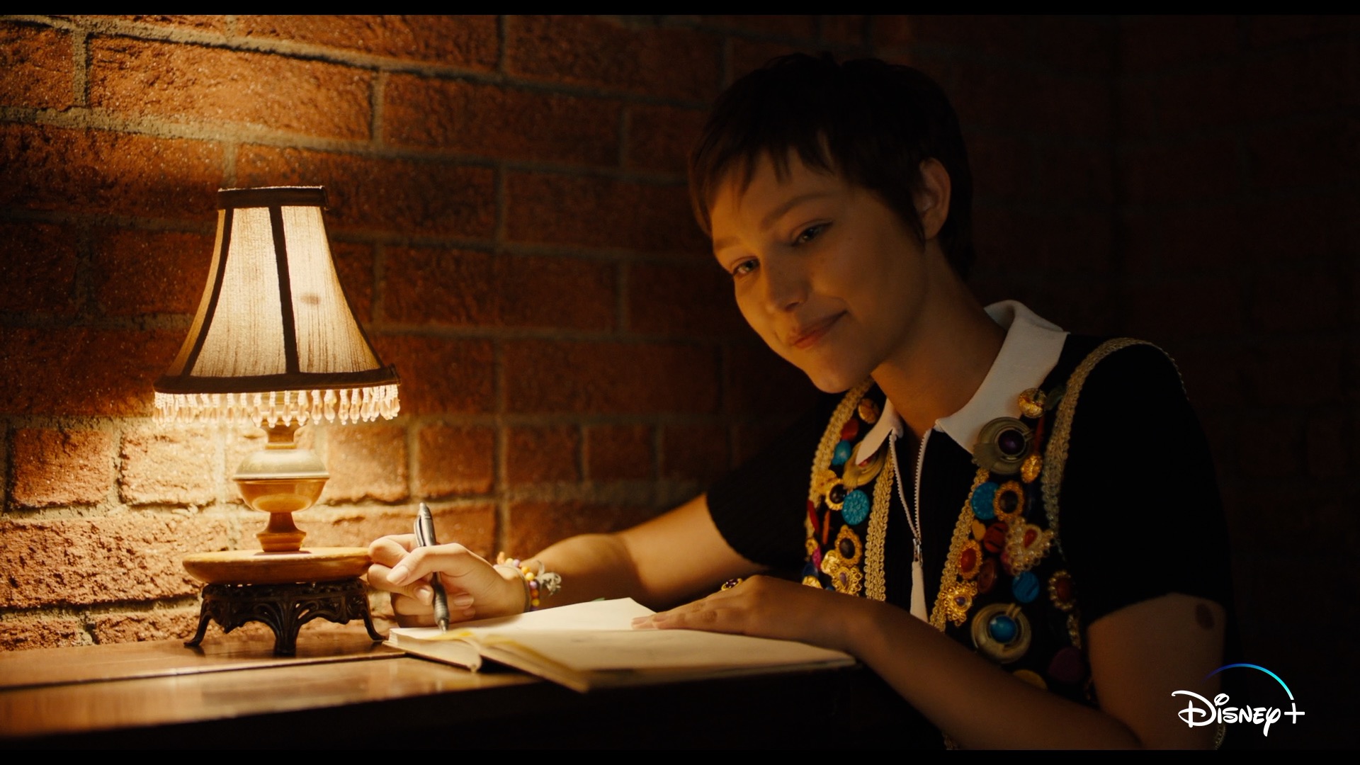 Hollywood Stargirl Featurette – Celebrity Wire