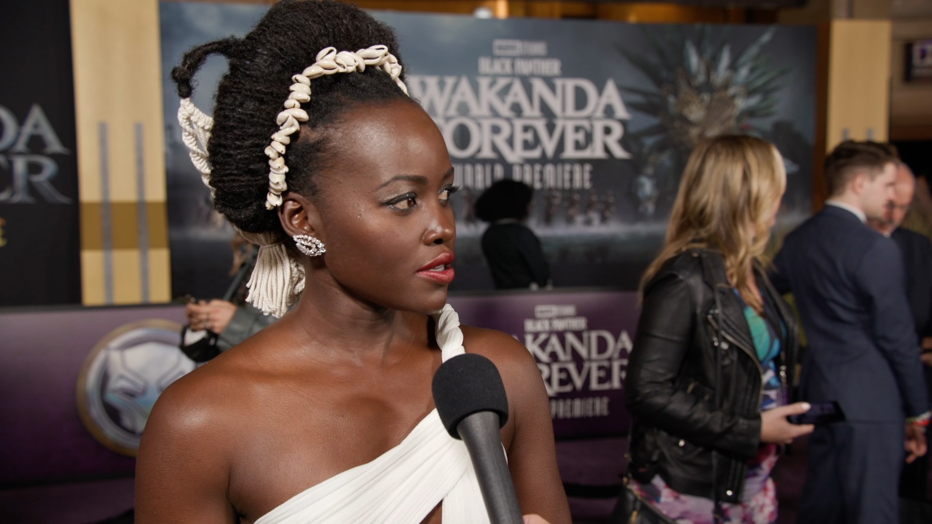 Black panther: Wakanda Forever World Premiere Lupita Nyong Interview – Celebrity Wire